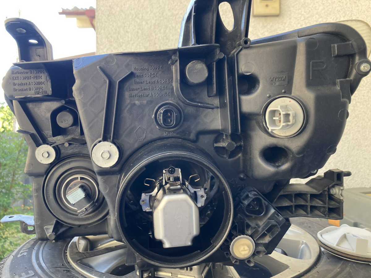 Yahoo!オークション - 三菱 パジェロ V98W HID ヘッドライト 左右セッ...