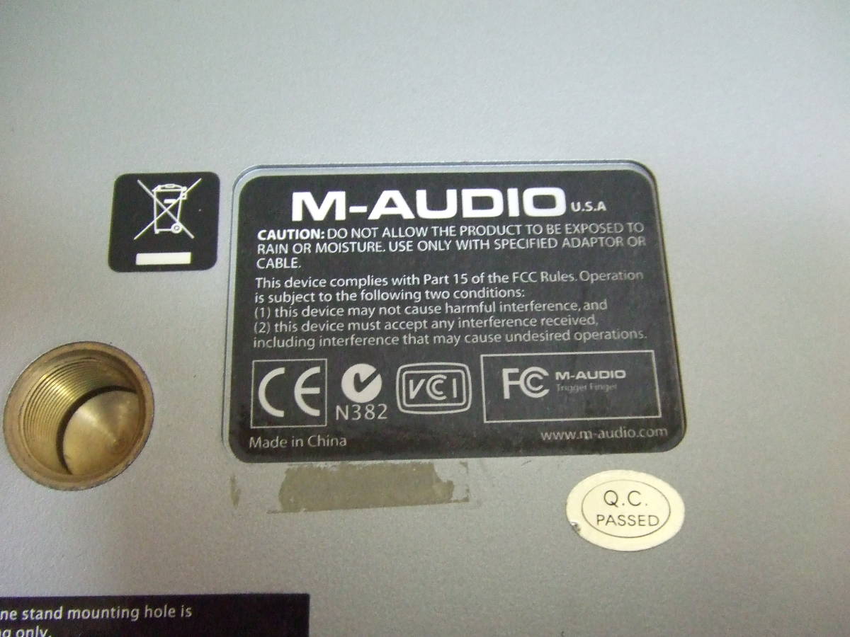 Yahoo!オークション - z608 M-AUDIO エムオーディオ TRIGGER FINGER 16...