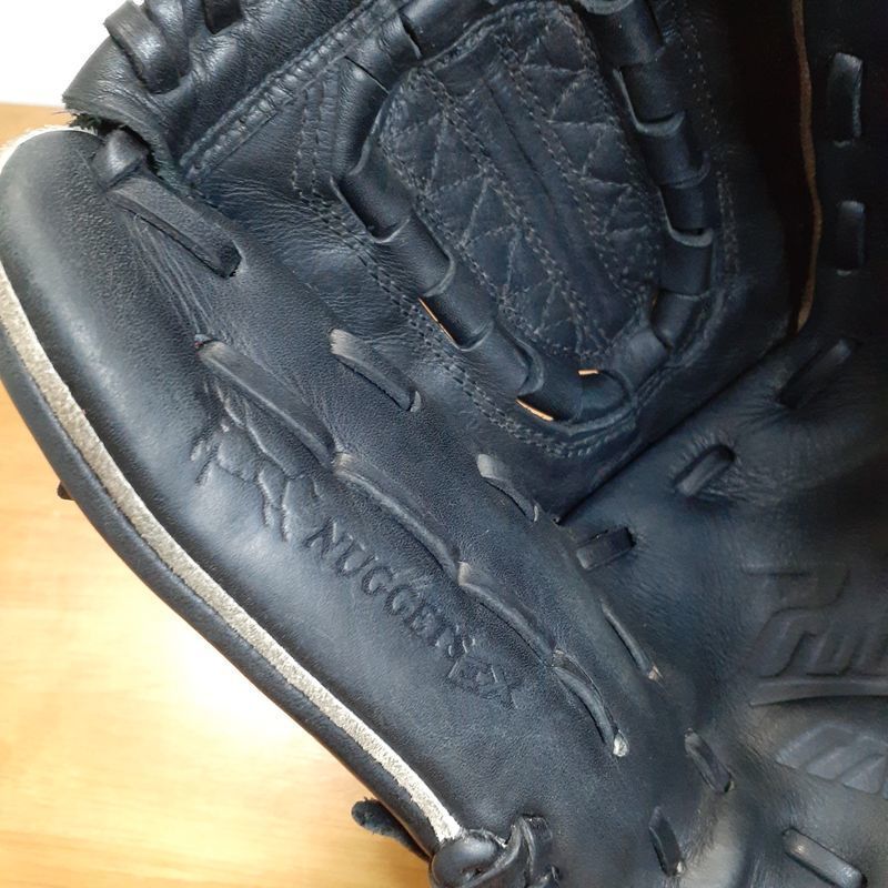 ミズノ 和田毅モデル プロフェッショナル MIZUNO 投手用 軟式 ミズノ 和田毅モデル プロフェッショナル MIZUNO 投手用 軟式