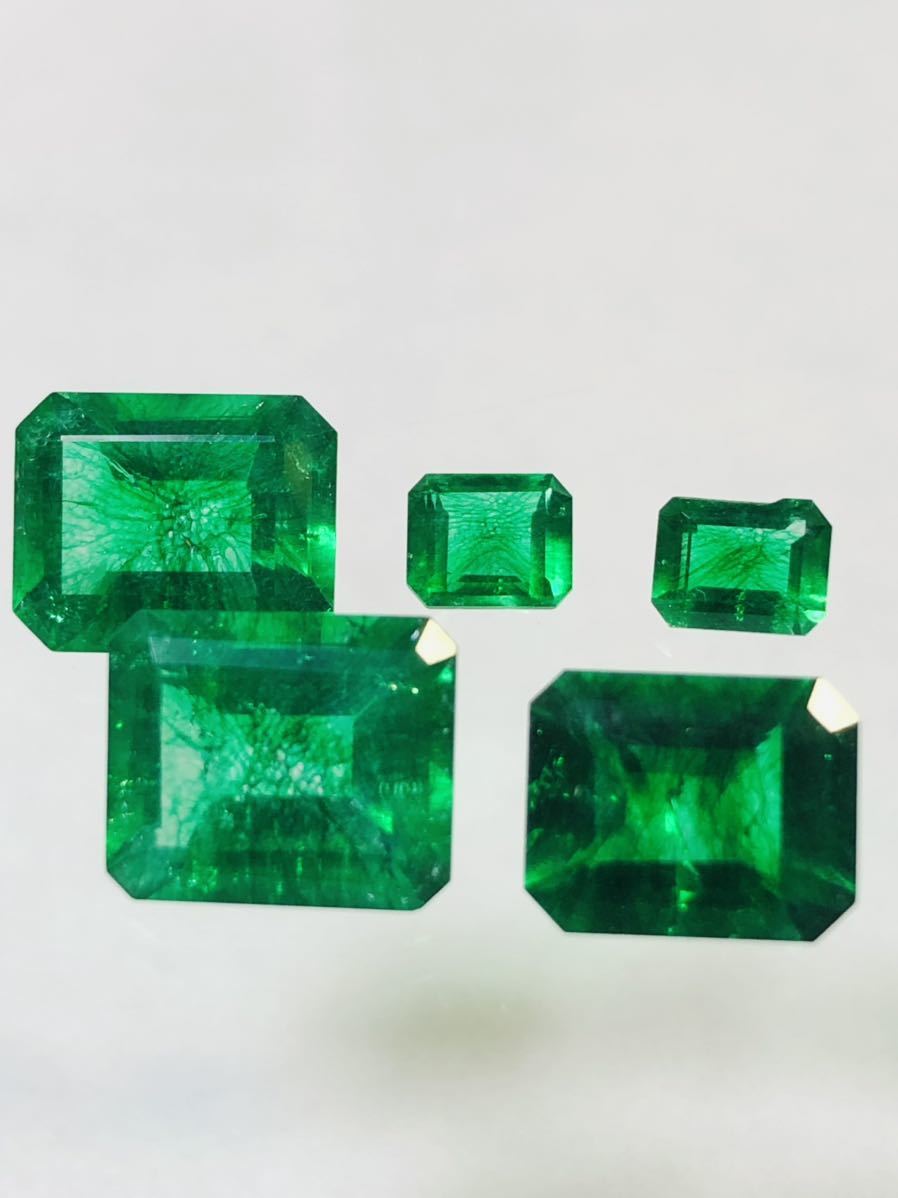 Yahoo!オークション - エメラルドカラー ハイドロクォーツ 5点11.85ct