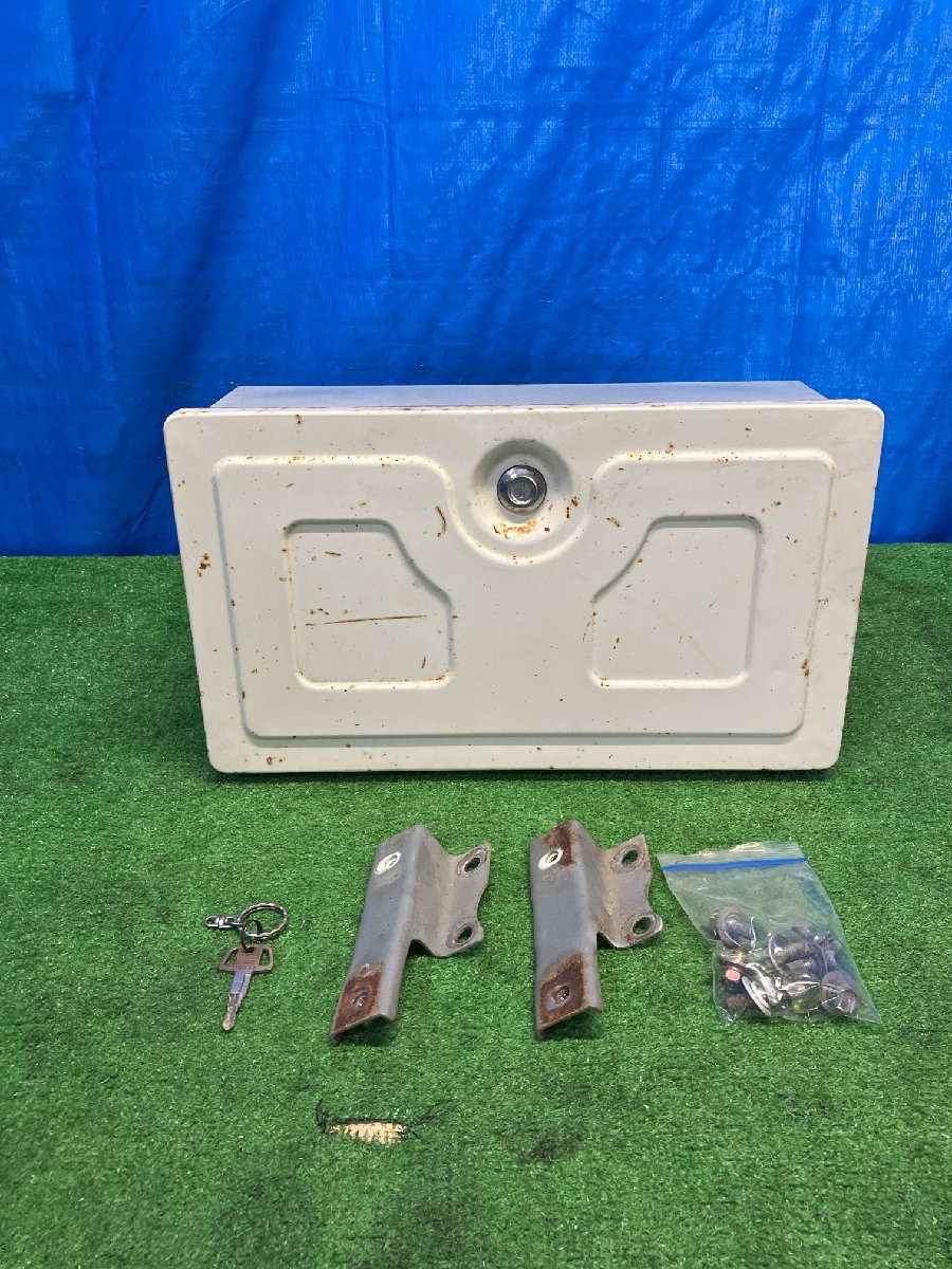 Yahoo!オークション - 純正 ミニキャブ U15T 工具ボックス ステー 取付...