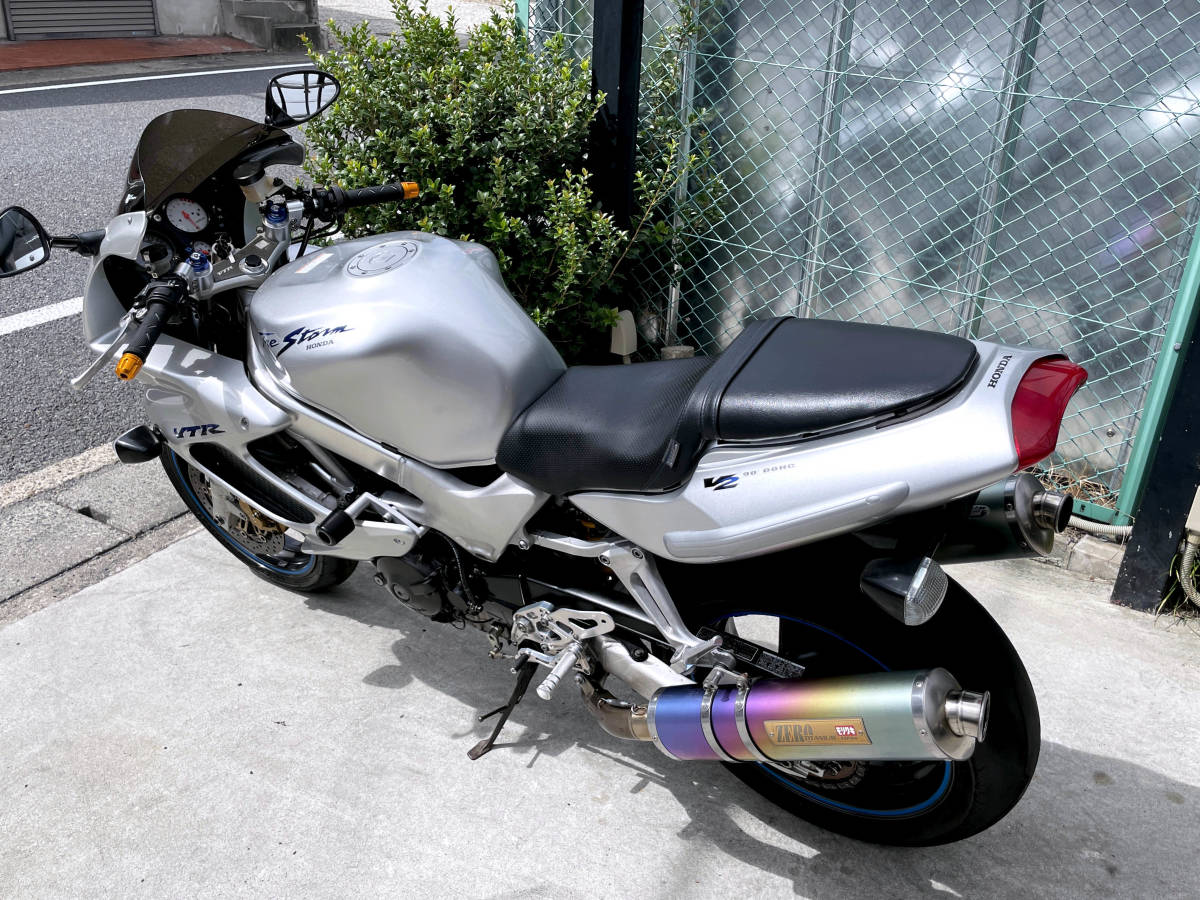 Yahoo!オークション - 土日限定価格 VTR1000F SC36 動画 モリワキ製チ...