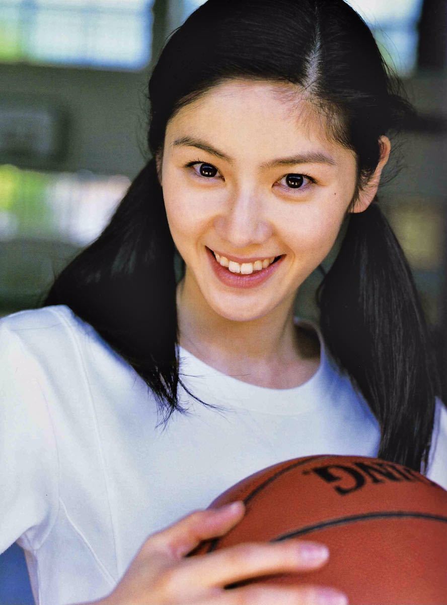 Yahoo!オークション - 写真集 原史奈『days』A4変型判 ハードカバー｜1...