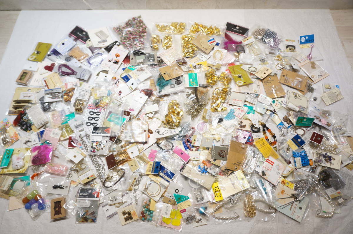 Yahoo!オークション - 【K35A】超大量 約3.4㎏ アクセサリー 手芸用 パ...