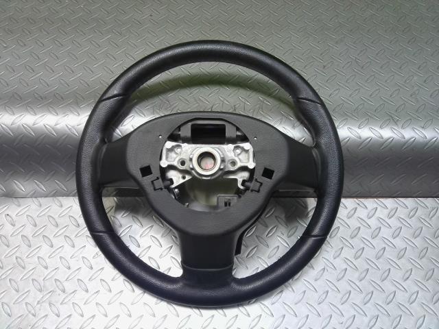 ムーヴ DBA-LA100S ステアリングホイール X07 45102-B2620-C0(ステアリング、ハンドル本体)｜売買されたオークション情報、yahooの商品情報をアーカイブ公開 ...