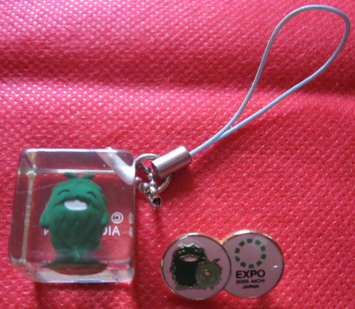 Yahoo!オークション - EXPO2005 愛知万博 モリゾウ根付とピンバッジ
