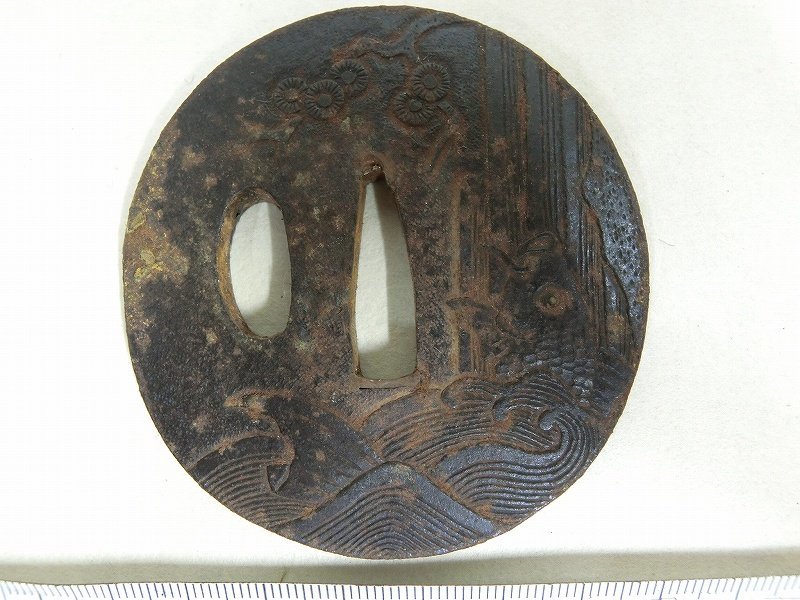 Yahoo!オークション - A2505 時代金工 無銘 鉄地梨地彫鯉文 鍔 鐔 142g...