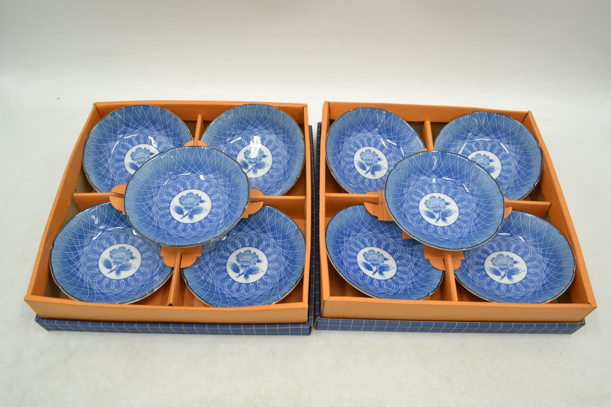 Yahoo!オークション - (77L 1028N5) 未使用 花模様 和皿セット 2箱 中...