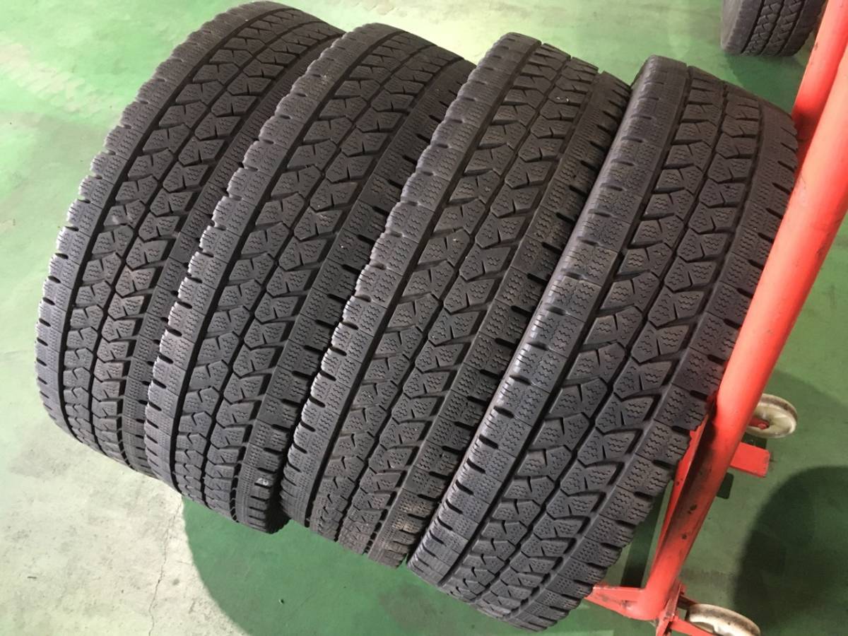 Yahoo!オークション - e648-2-9 205/80R17.5 BS 中古スタッドレス4本セ...