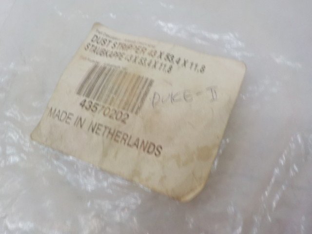 Yahoo!オークション - 純正屋 （D171）KTM フロントフォークダストシー...