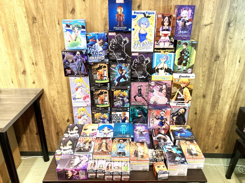 Yahoo!オークション - tu064 未開封 ウマ娘 / 魔女の旅々 / ドラゴンボ...