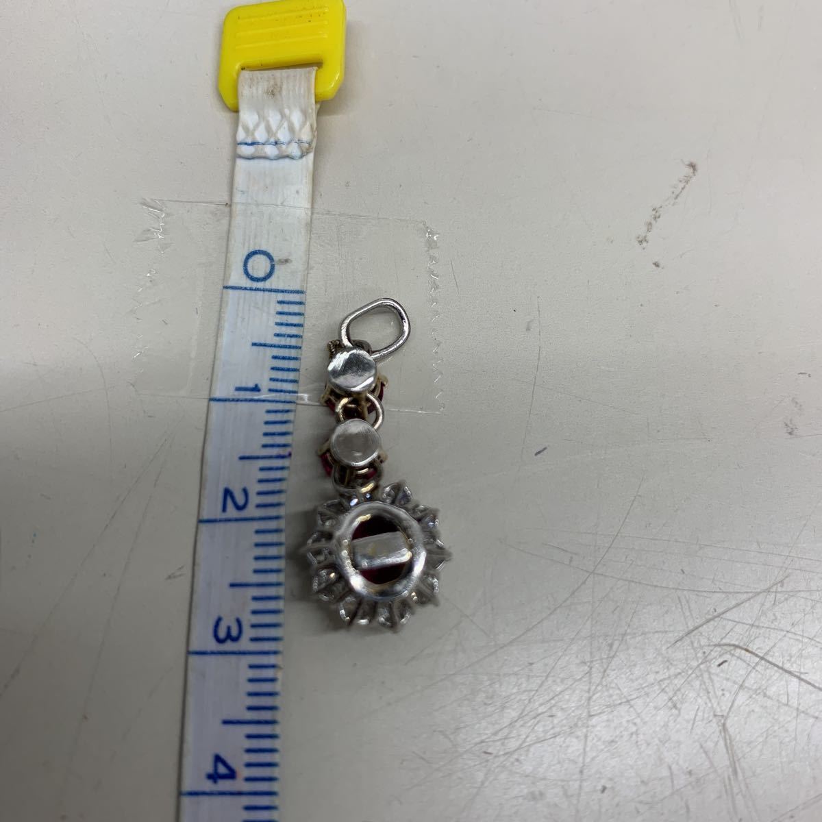 Yahoo!オークション - B2779 ルビー0.53Ctペンダントトップ