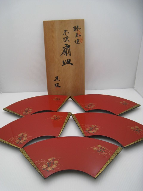 Yahoo!オークション - J76 輪島塗 朱塗 扇皿 5客 美品 正昭作 漆器盆 ...