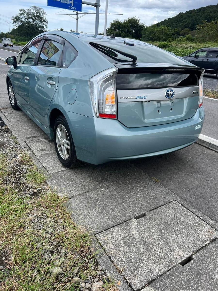 トヨタプリウスPHV 年式平成24年 走行距離86450KM(プリウスPHEV)｜売買されたオークション情報、yahooの商品情報をアーカイブ公開 - オークファン（aucfan.com）