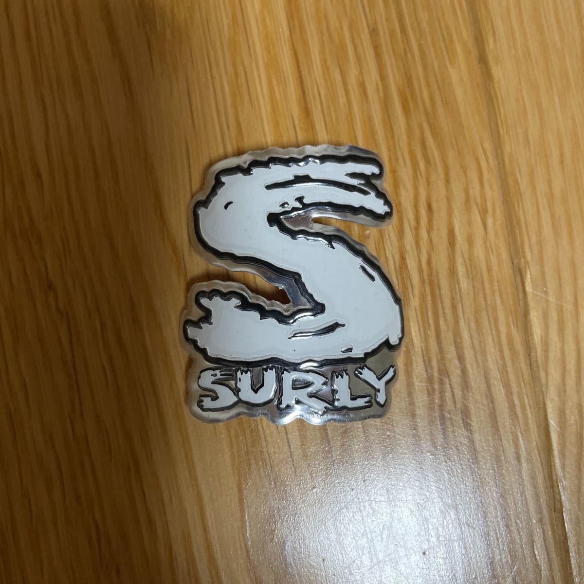 Yahoo!オークション - SURLY ヘッドバッジ