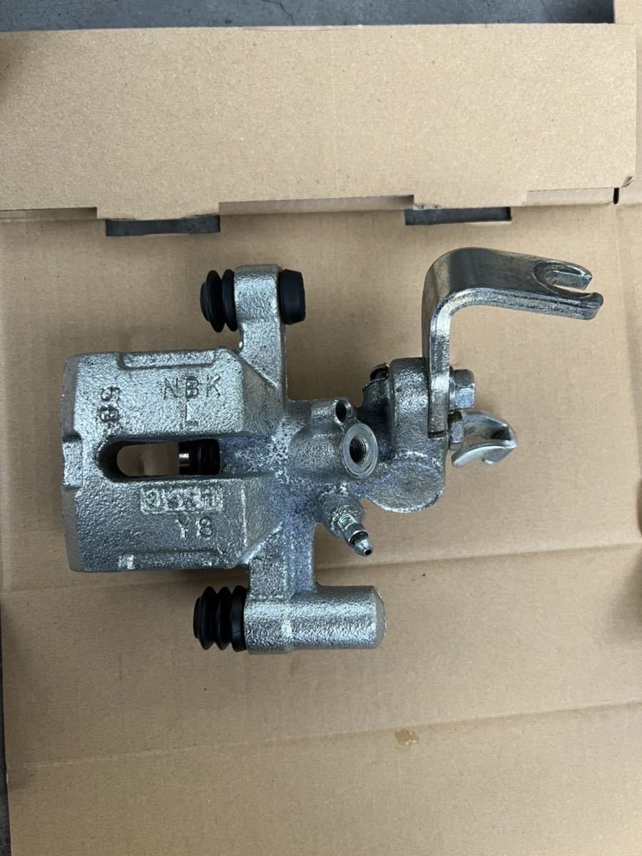 Yahoo!オークション - ロードスター NA8 NB ブレーキキャリパー リアキ...