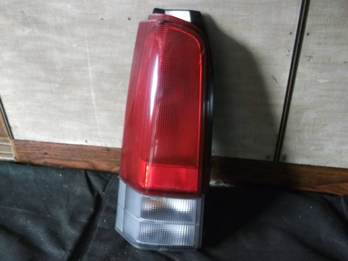 Yahoo!オークション - ワゴンR MC11S 左テールランプ