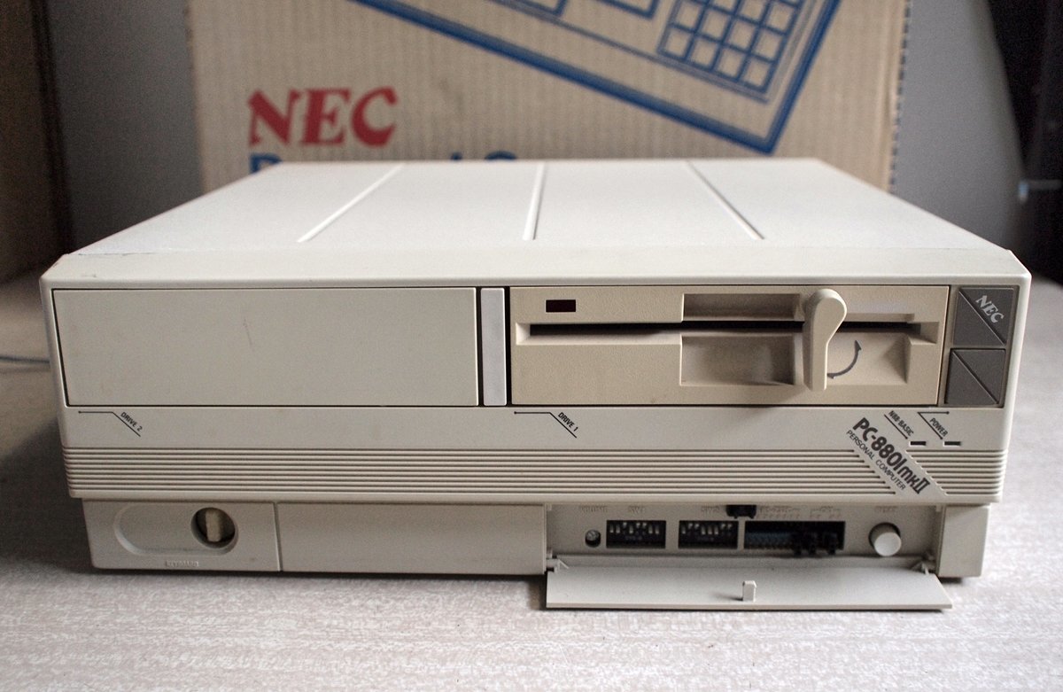Yahoo!オークション - [W1944] NEC PC-8801mk2 / 電源OK 元箱 付属品欠...