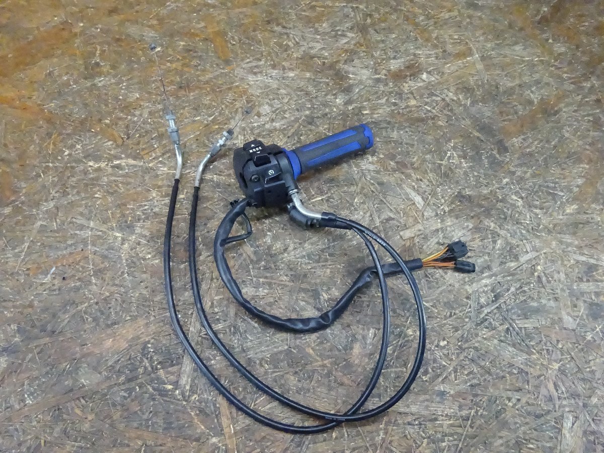 Yahoo!オークション - [S17]GSX-R750 JS1GR7LA982102 純正 ハンドルス...