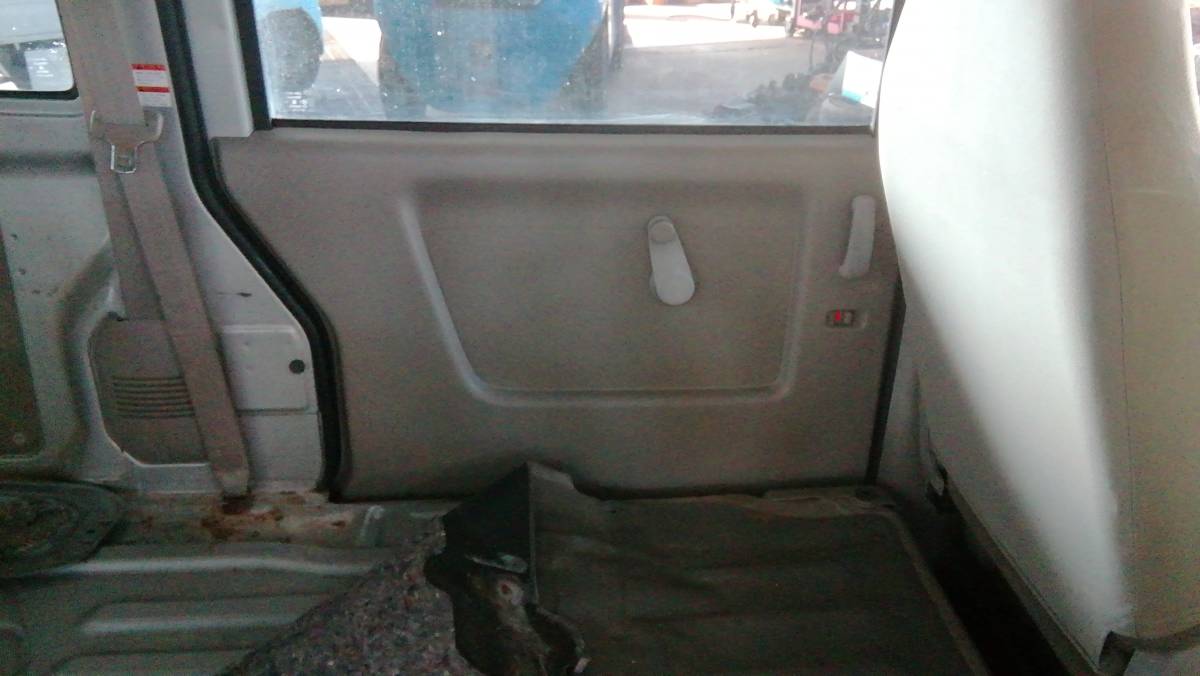 Yahoo!オークション - エブリィV DA64V 左スライドドア(Z2S)