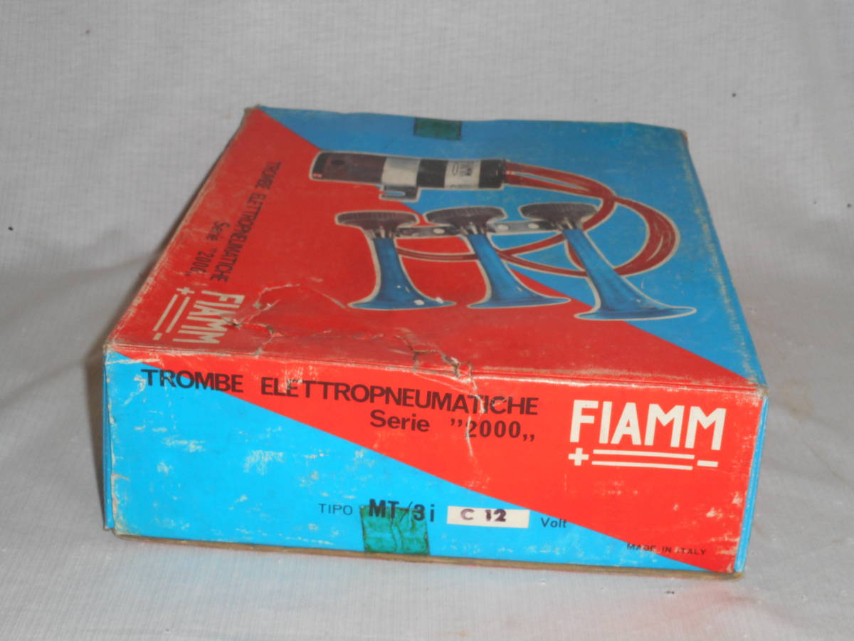 Yahoo!オークション - 空箱 FIAMM・3連ミュージックホーン・フィアム...