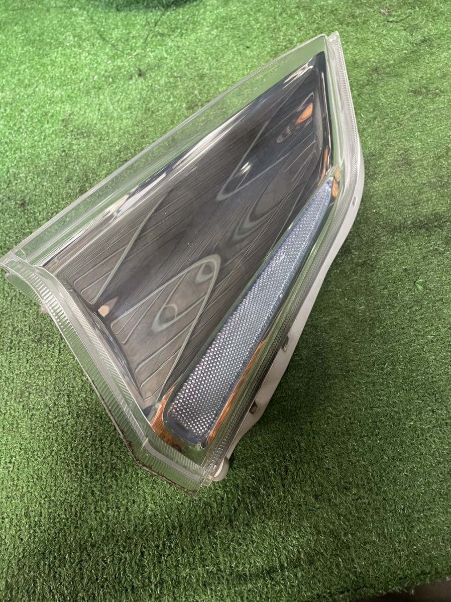 Yahoo!オークション - 11 日産 AZE0 ZE0 リーフ 左 ヘッドライト 上側 ...