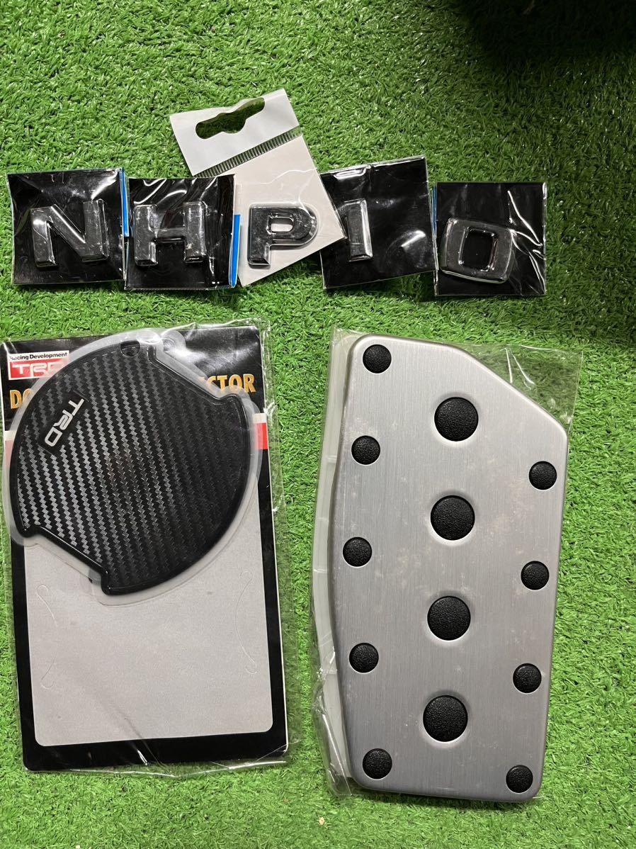 Yahoo!オークション - アクア NHP10 フットレスト