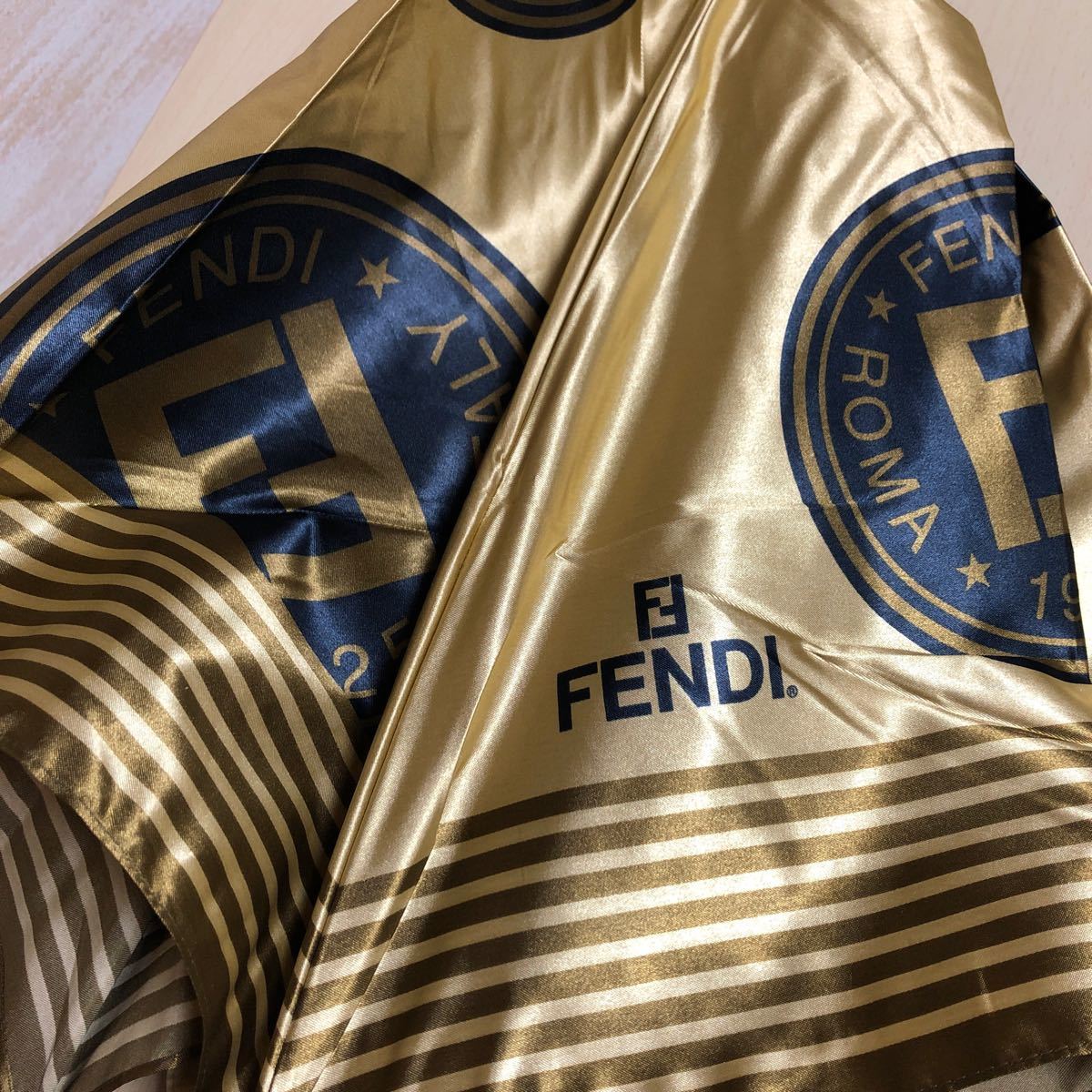 希少品 FENDI折りたたみ傘 ゴールド系|Yahoo!フリマ(旧PayPay 希少品 FENDI折りたたみ傘 ゴールド系|Yahoo!フリマ(旧PayPay