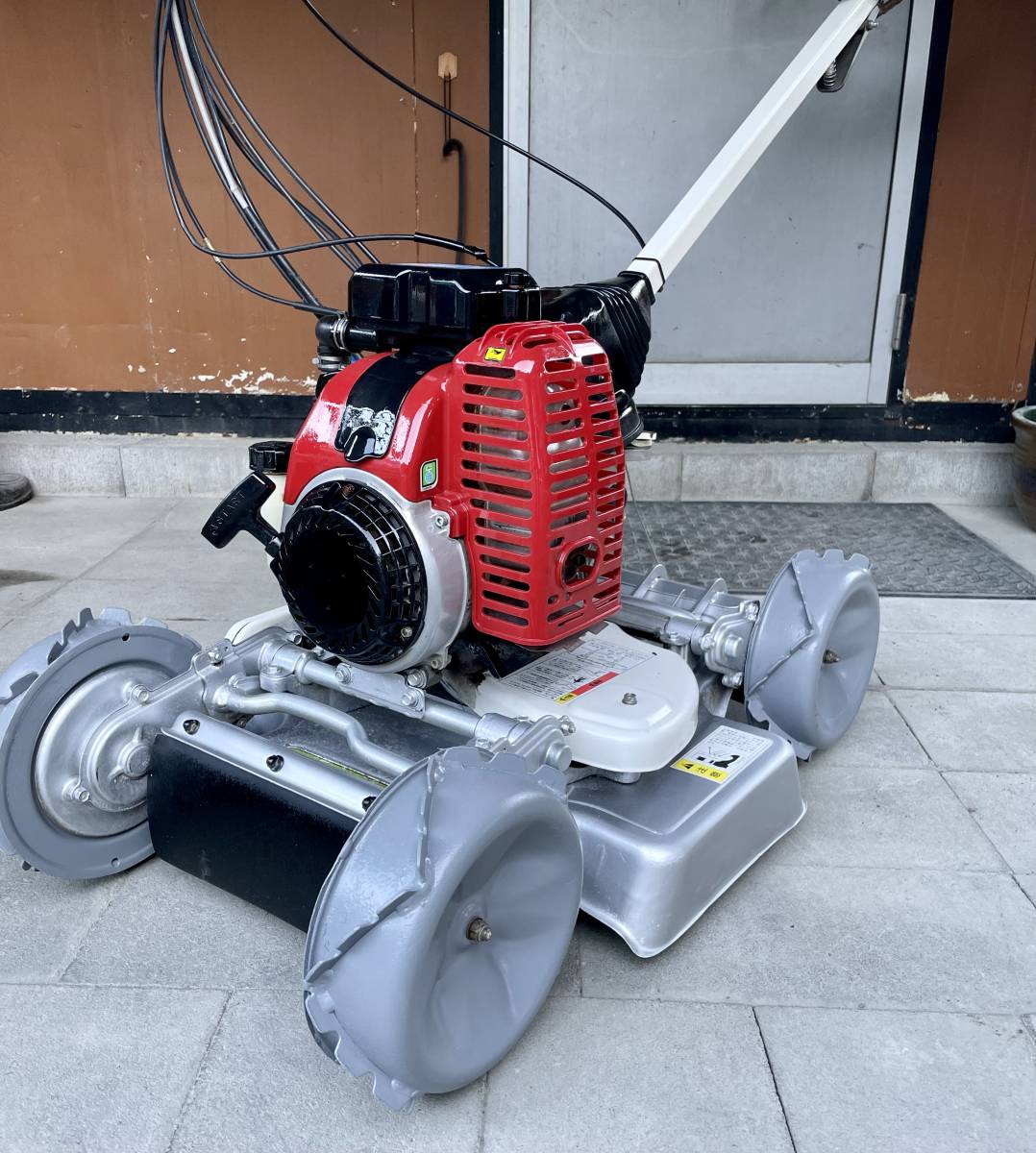 Yahoo!オークション - スパイダーモアー SP851A 4WD 草刈機 草刈り機 ...