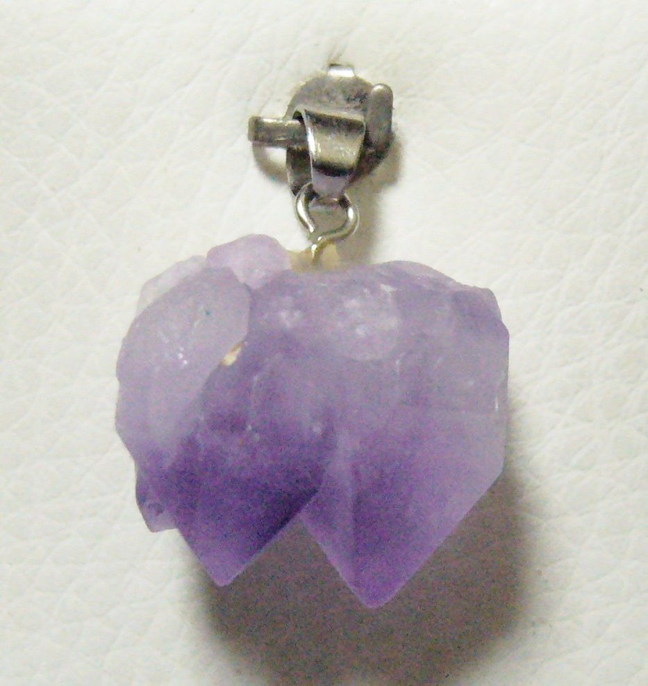 Yahoo!オークション - bzg 天然石ペンダントトップ アメジストの原石 ...