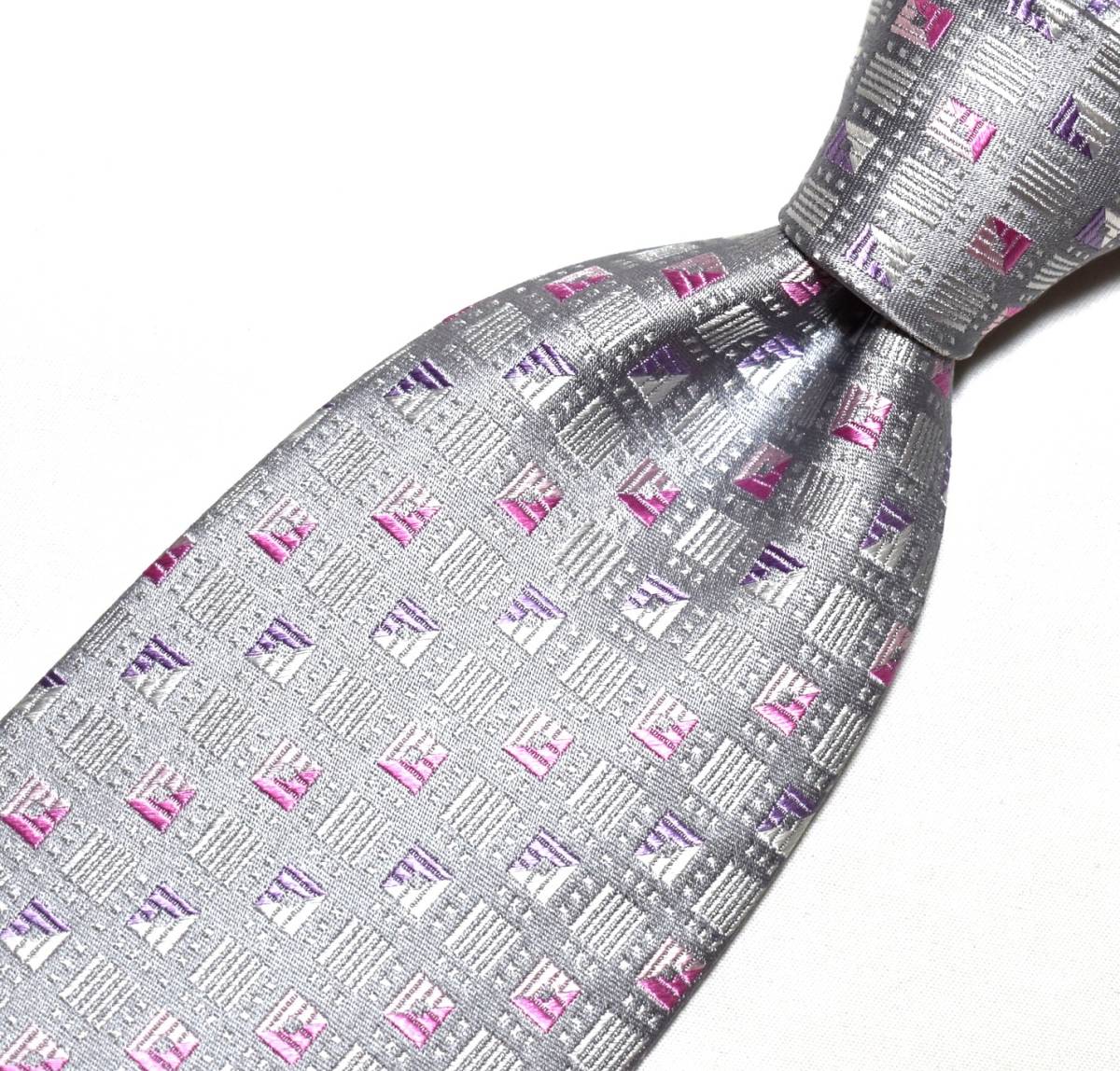 Yahoo!オークション - T277 アクアスキュータム ネクタイ パターン柄