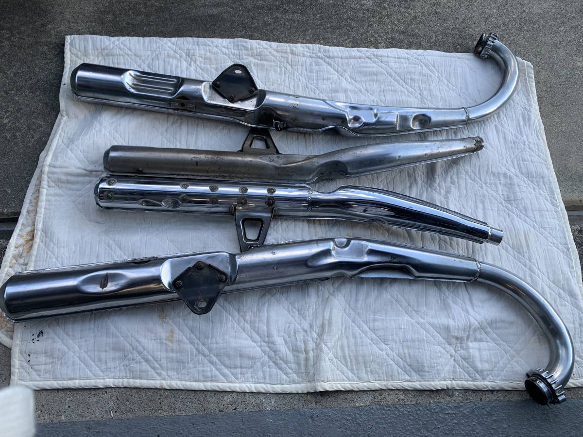 Yahoo!オークション - Gt750マフラーになります 4型についていました ...