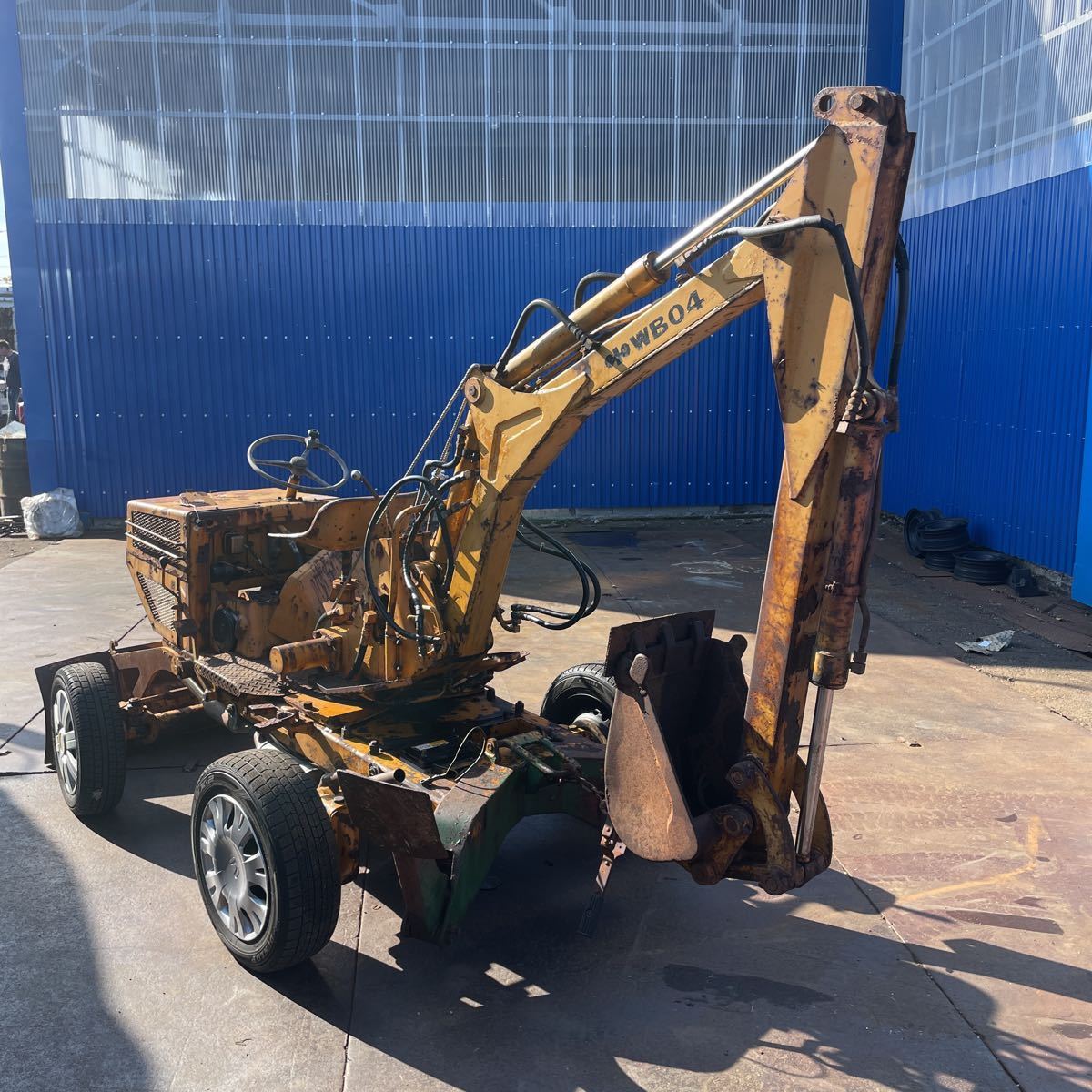 Yahoo!オークション - KOMATSU 小松 WB04-2 ミニショベル