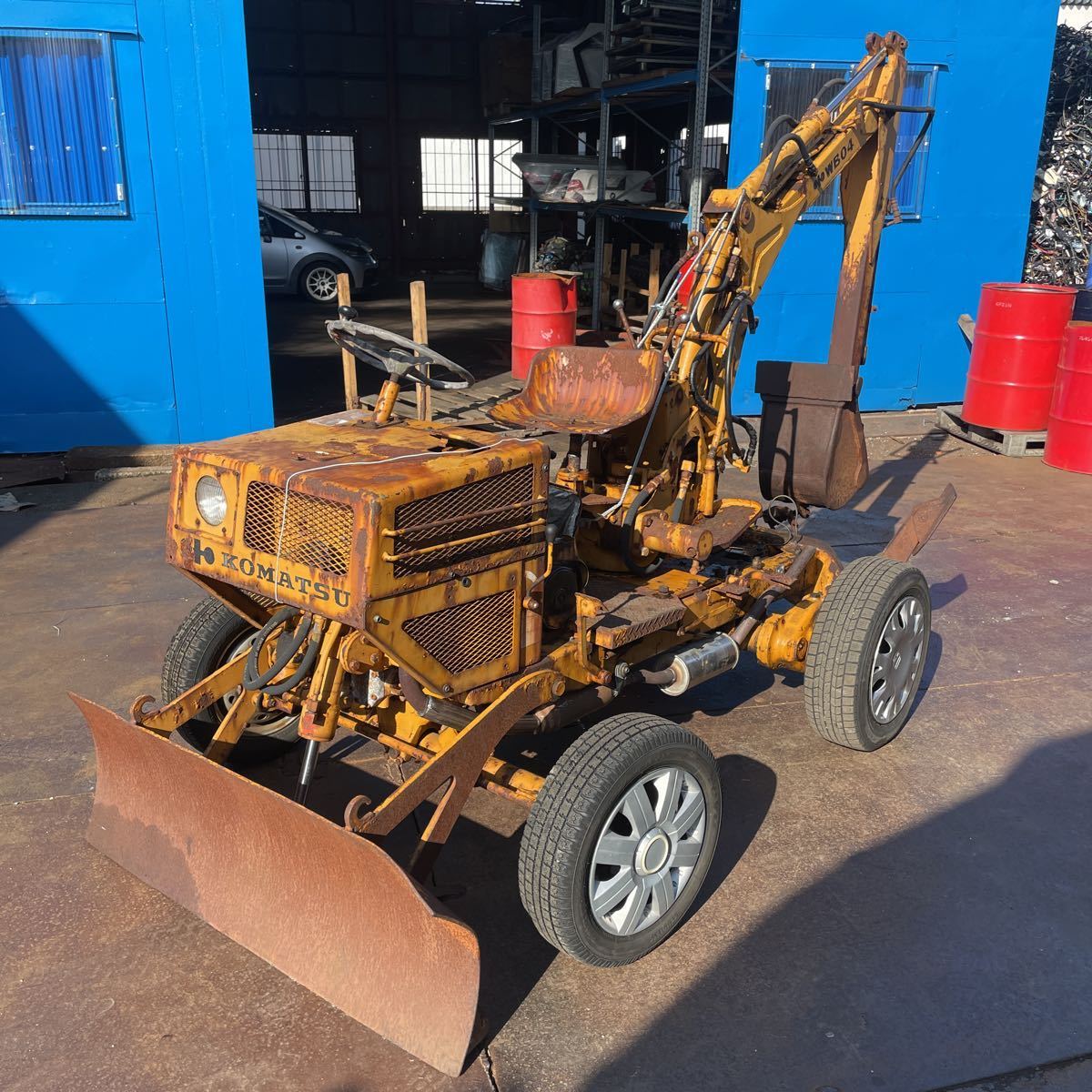 Yahoo!オークション - KOMATSU 小松 WB04-2 ミニショベル