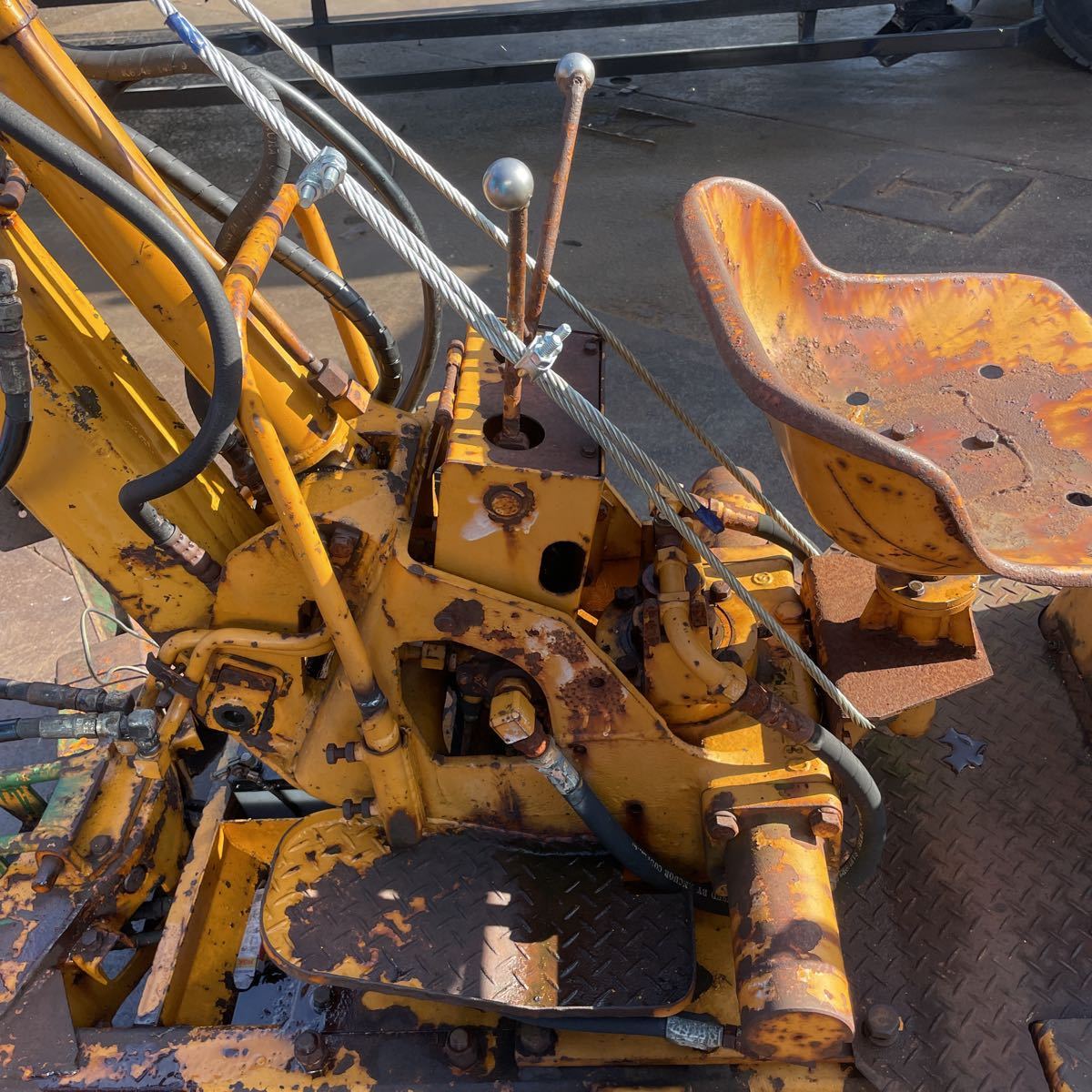 Yahoo!オークション - KOMATSU 小松 WB04-2 ミニショベル