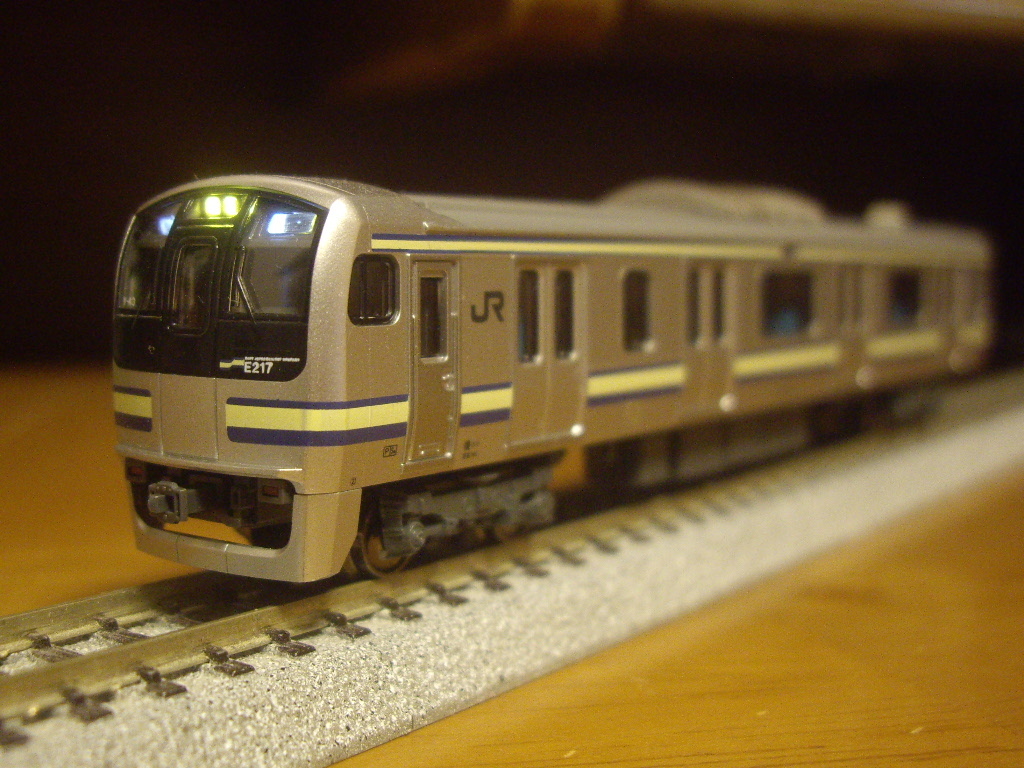 Yahoo!オークション - kato E217系 未更新 クハE217-43 品番10-574バラ...