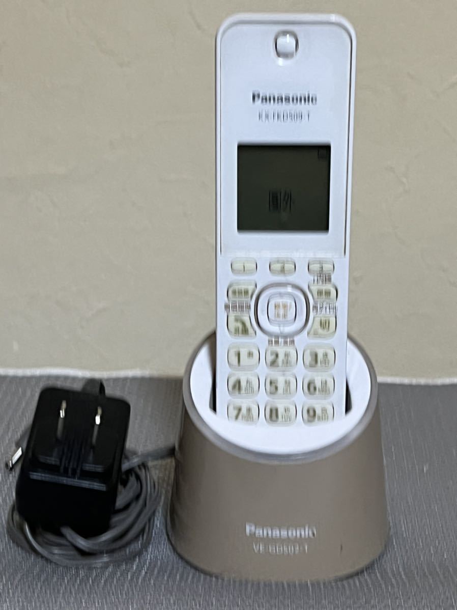Yahoo!オークション - Panasonic コードレス電話機 KX-FKD509-T（子機...