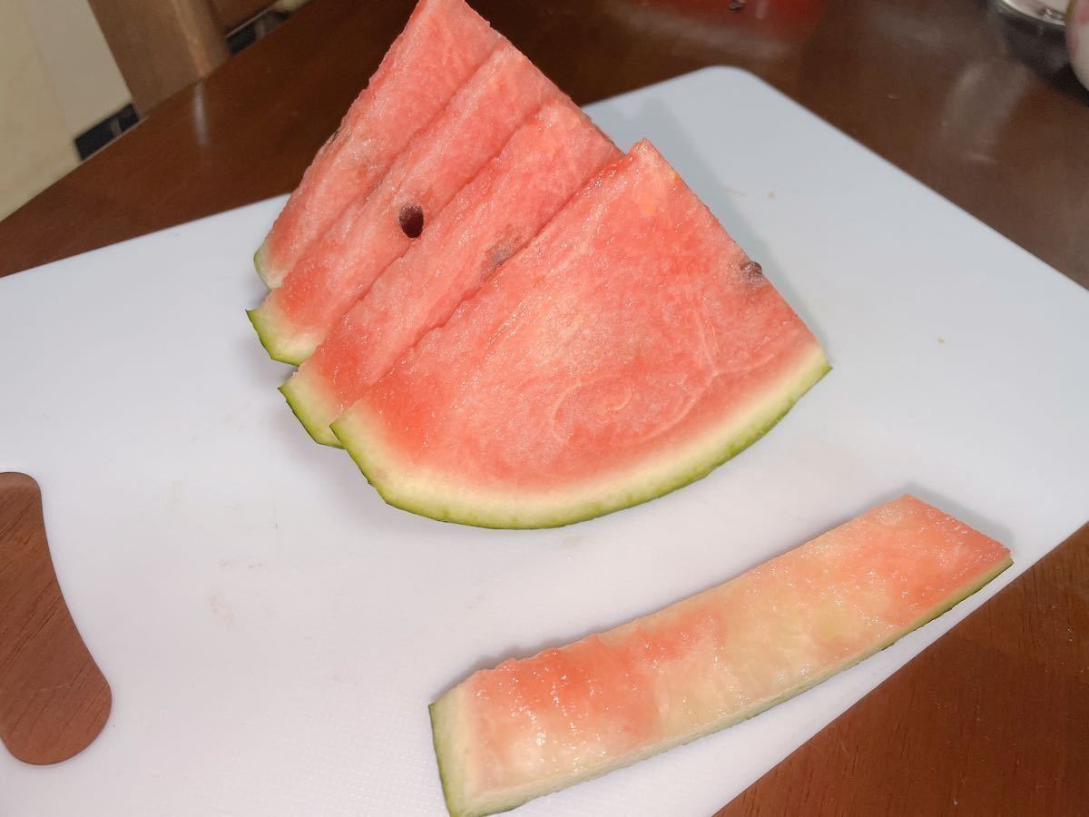 Yahoo!オークション - 究極のスイカ出ました 皮ギリギリまで美味しい ...