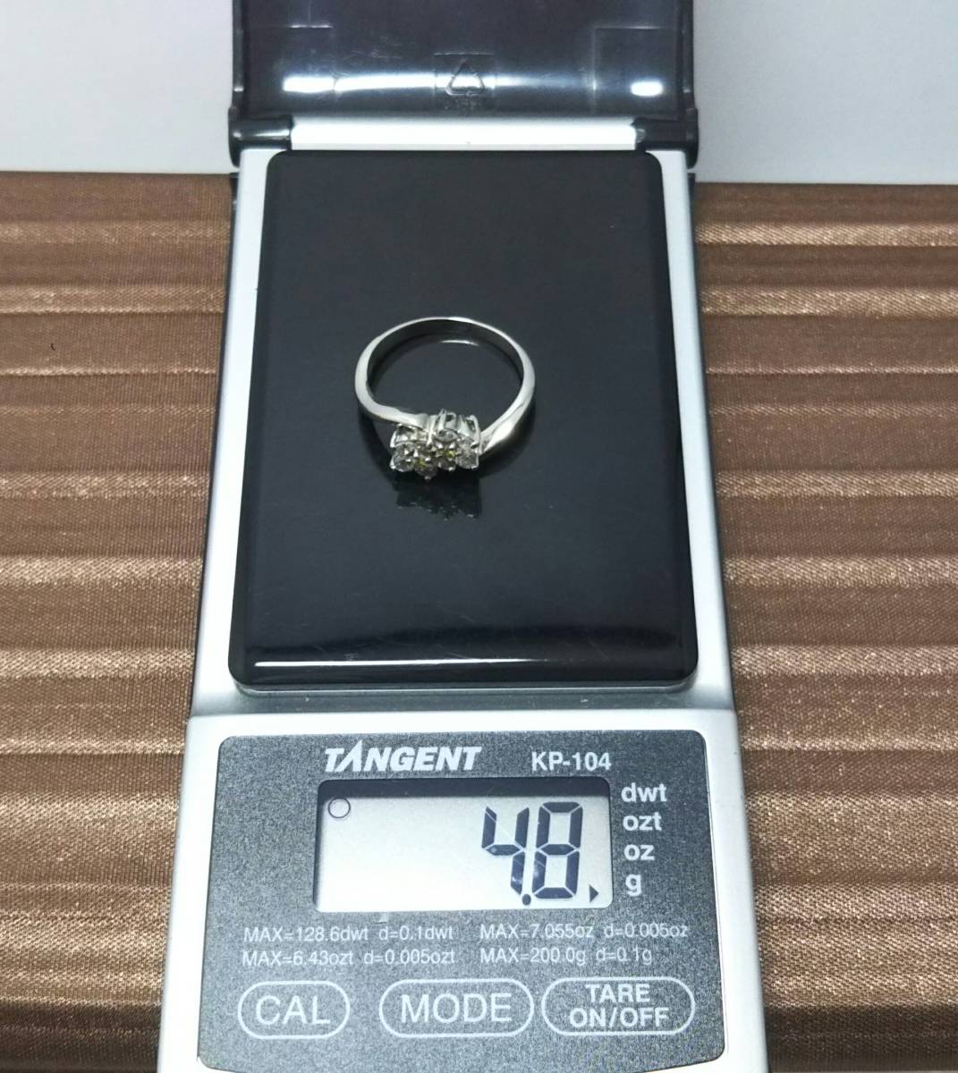 Yahoo!オークション - Pt900 約13号 ダイヤ0.46ct／0.05ct 約4.8g花モ...