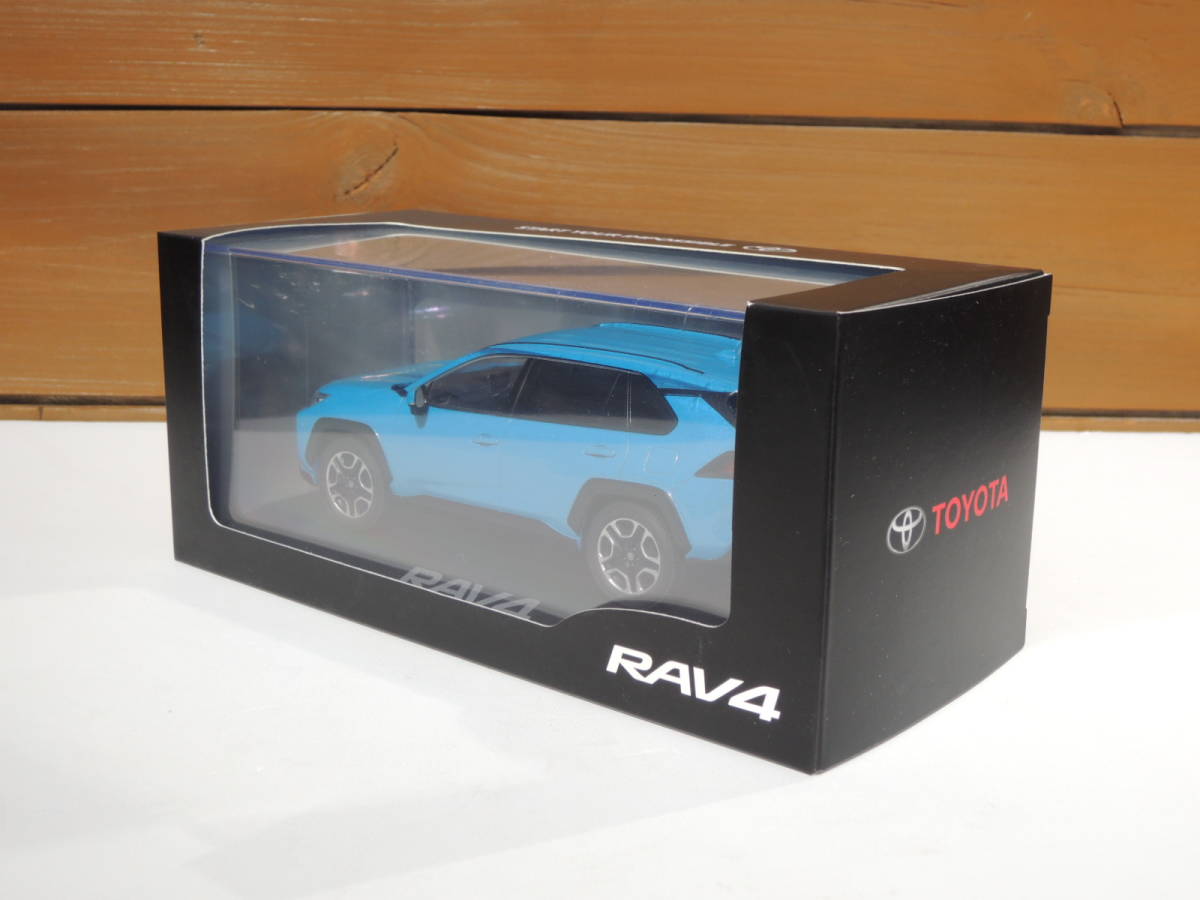 代購代標第一品牌－樂淘letao－【ミニカー】 新型 RAV4 アドベンチャー シアンメタリック 1/30 15cm程度サイズ カラーサンプル ミニカー トヨタ特注 非売品 未開封