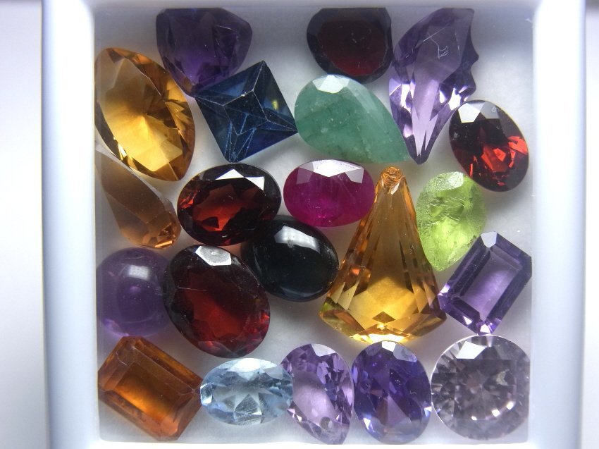 Yahoo!オークション - [Shimoe]最落無し 1円～合計29．7ct 半貴...