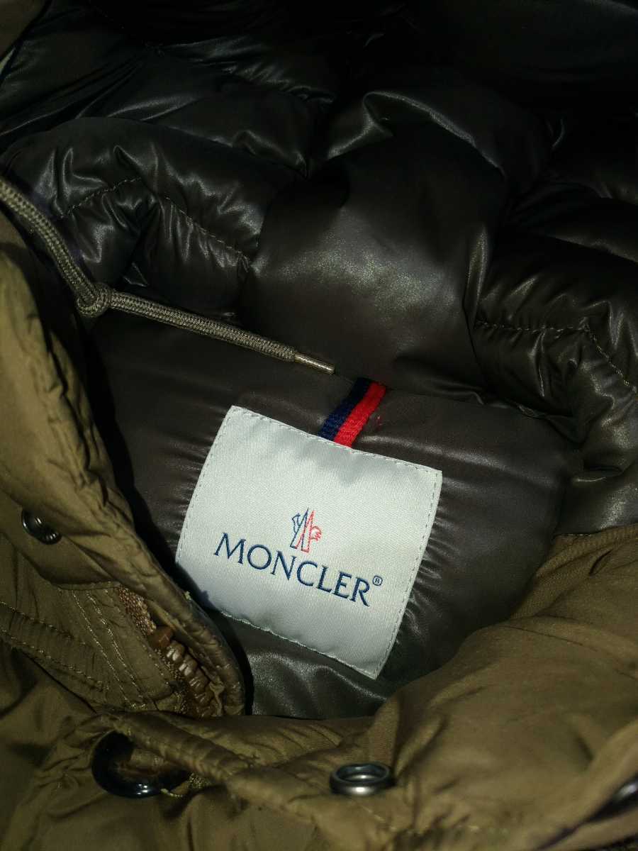 希少【国内正規品】モンクレール MONCLER フランス国旗ワッペン 希少【国内正規品】モンクレール MONCLER フランス国旗ワッペン