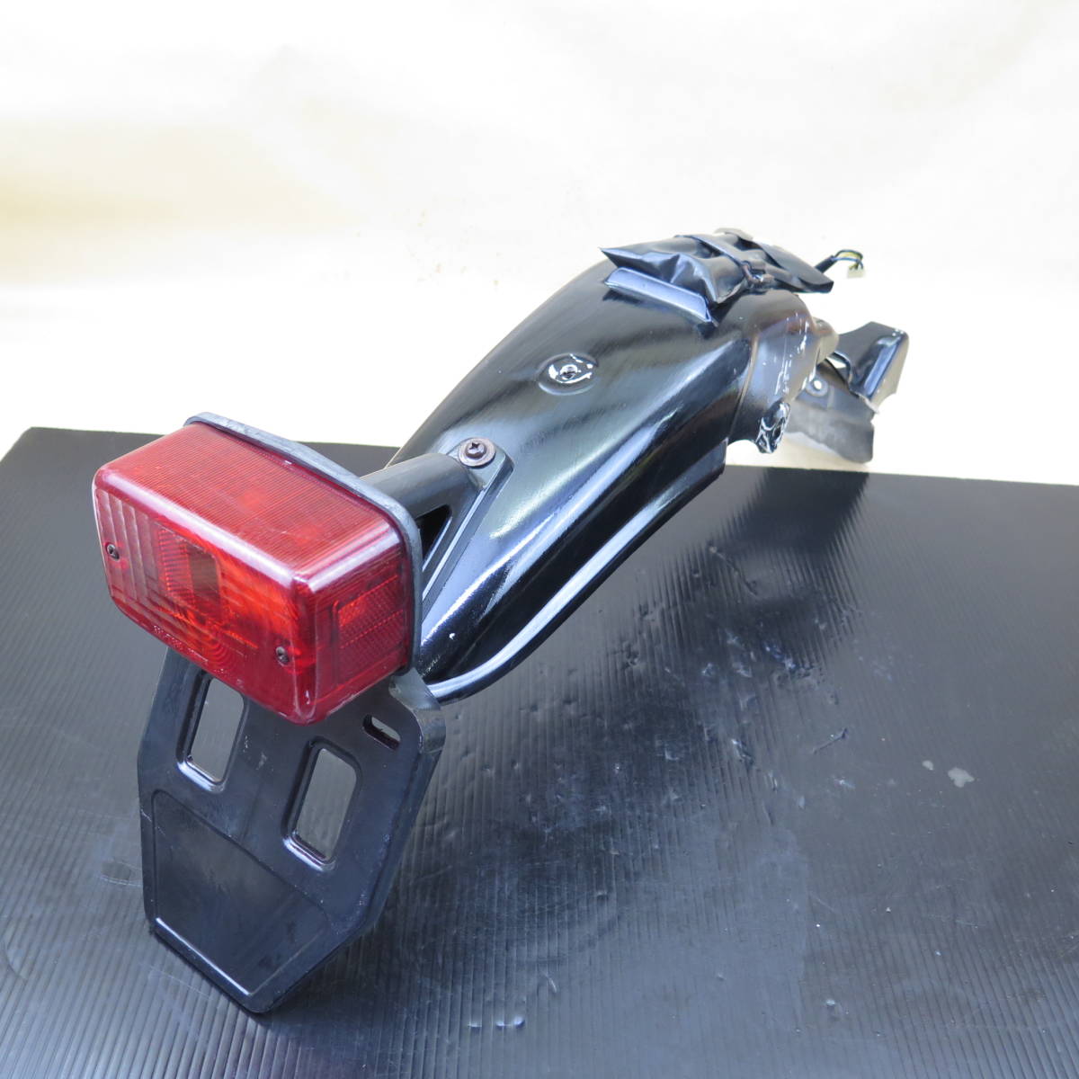 Yahoo!オークション - ヤマハ GT50 (3M7) YAMAHA 純正リアフェンダー ...