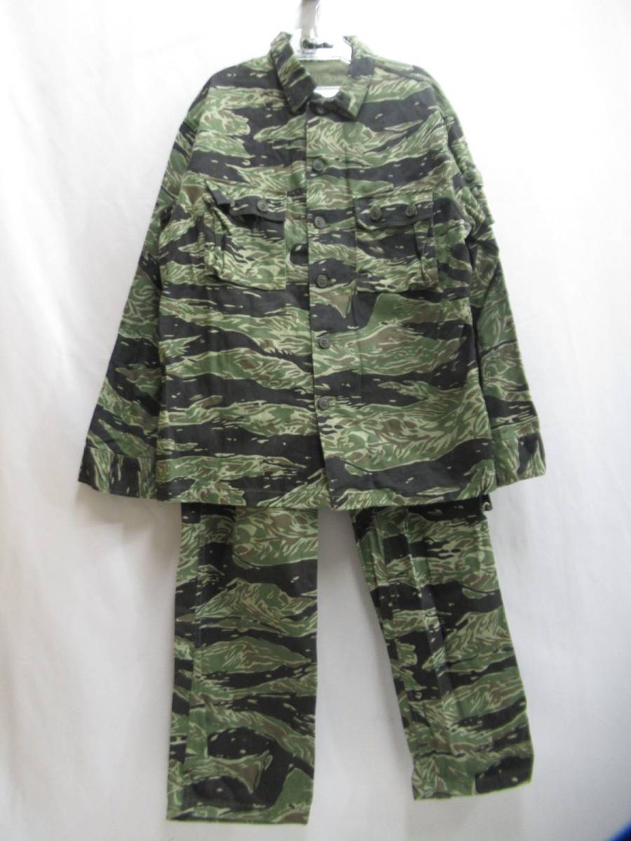 Yahoo!オークション - 36 送80サ 1115&H02 タイガーストラプ 迷彩服 コ...