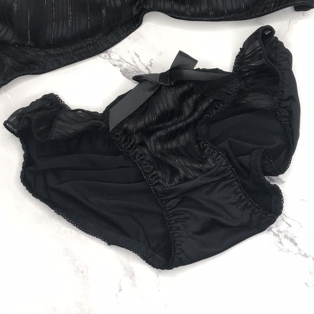 Yahoo!オークション - E65ブラショーツセット 大人の黒に花刺繍可愛い ...