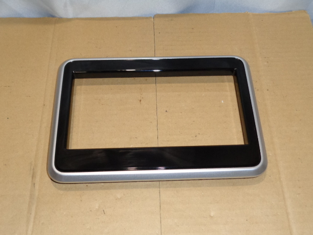 Yahoo!オークション - [L03] スズキ 純正 ナビ オーディオ パネル フレ...