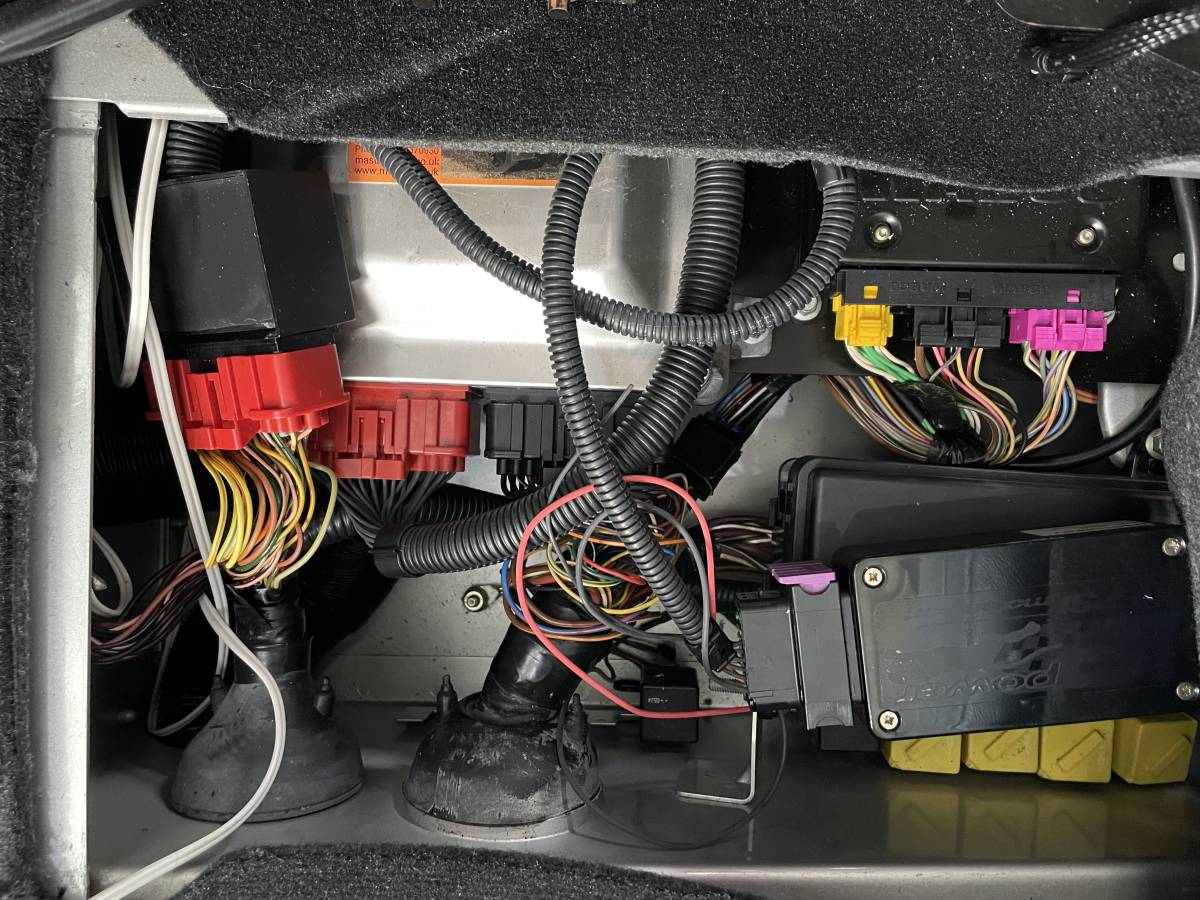 Yahoo!オークション - ランドローバー ディフェンダー Td5 正規ディー...