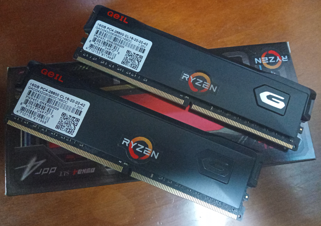 Yahoo!オークション - 【GEIL・稼働品・メモリ診断テスト済み・16G2枚...