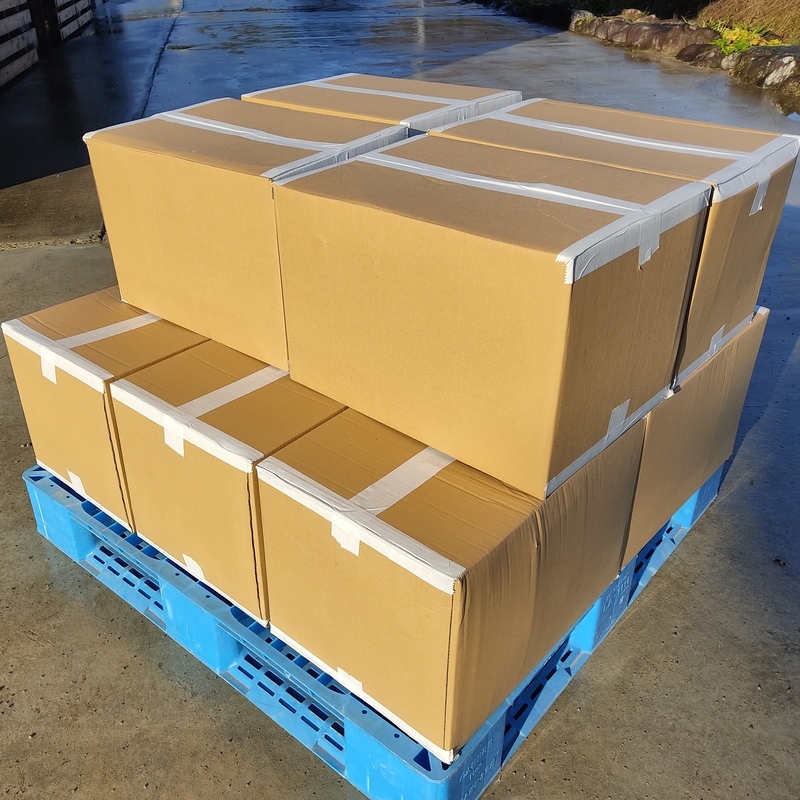 Yahoo!オークション - 薪 200kg（20kg×10箱） 広葉樹ミックス 30cm 南...