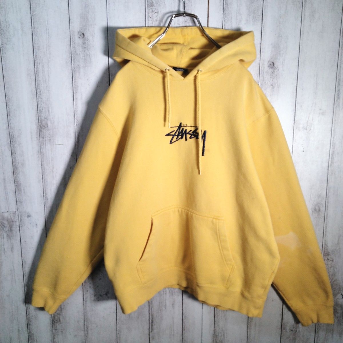 特価【訳あり】ステューシー stussy 刺繍ロゴ入りパーカー 特価【訳あり】ステューシー stussy 刺繍ロゴ入りパーカー